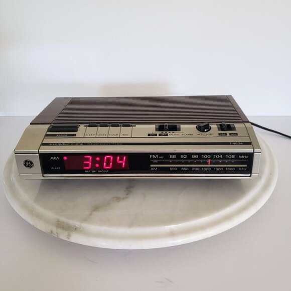 General Electric | Portable Audio & Video | Vintage 978 Ge Model 74634b ...